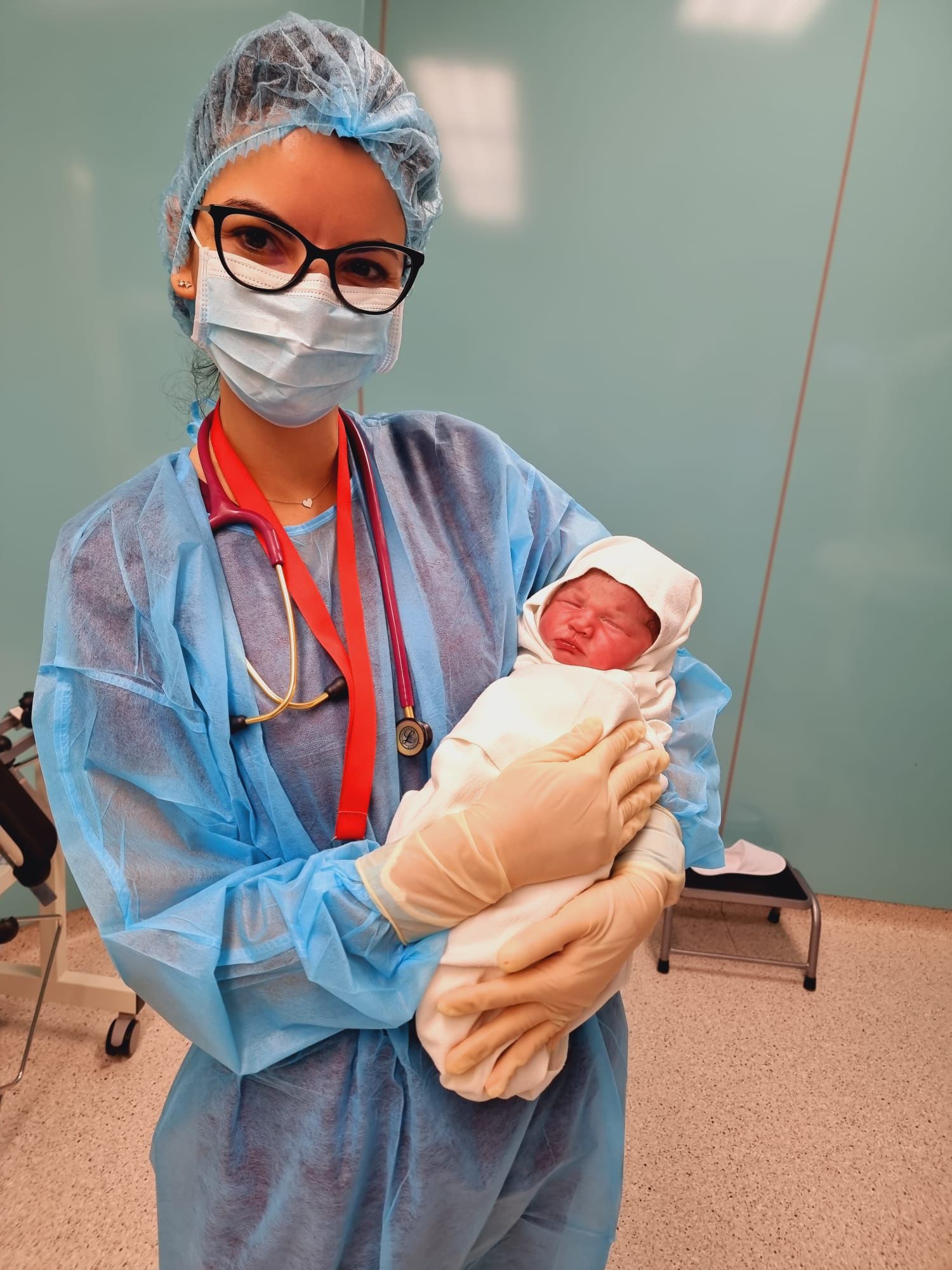 Dr. Aida Catana - Medic Specialist Neonatolog la Maternitatea Wellborn ...